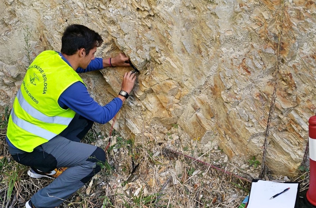 Fokidanews | Ενημέρωση από τη Φωκίδα | Ζητείται Γεωλόγος για πλήρη ...